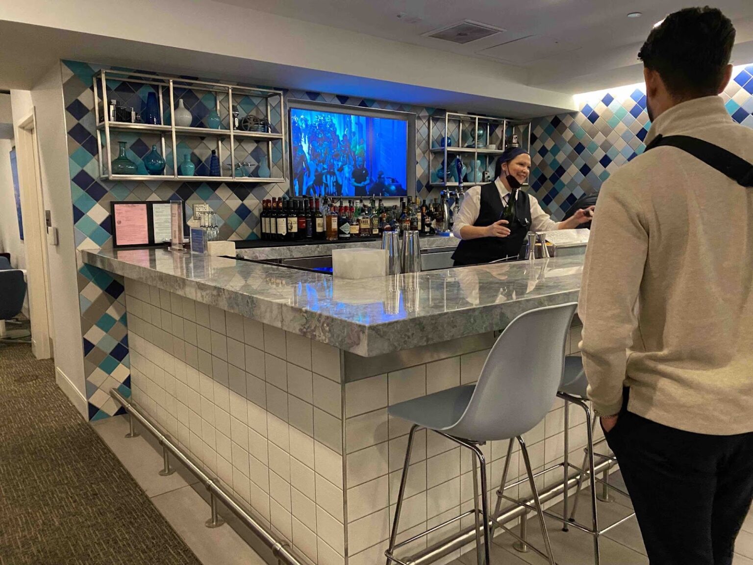 Review: American Express Centurion Lounge LAX - Off the Beaten Points