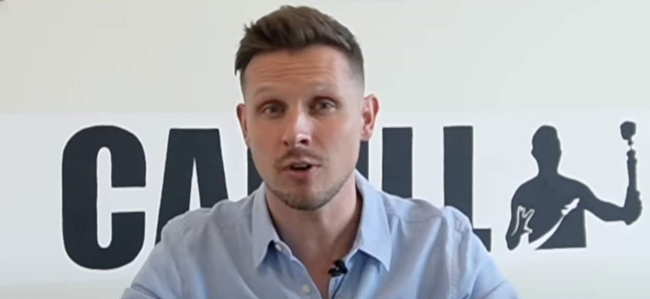 Airline Employee Posts YouTuber's Passport on Facebook in Retribution ...